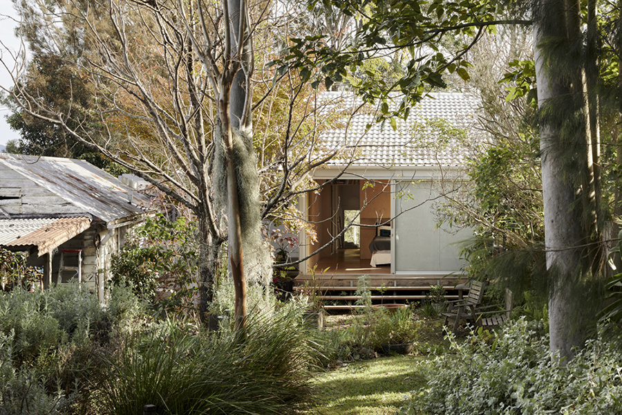 Aru House — Curious Practice Architects