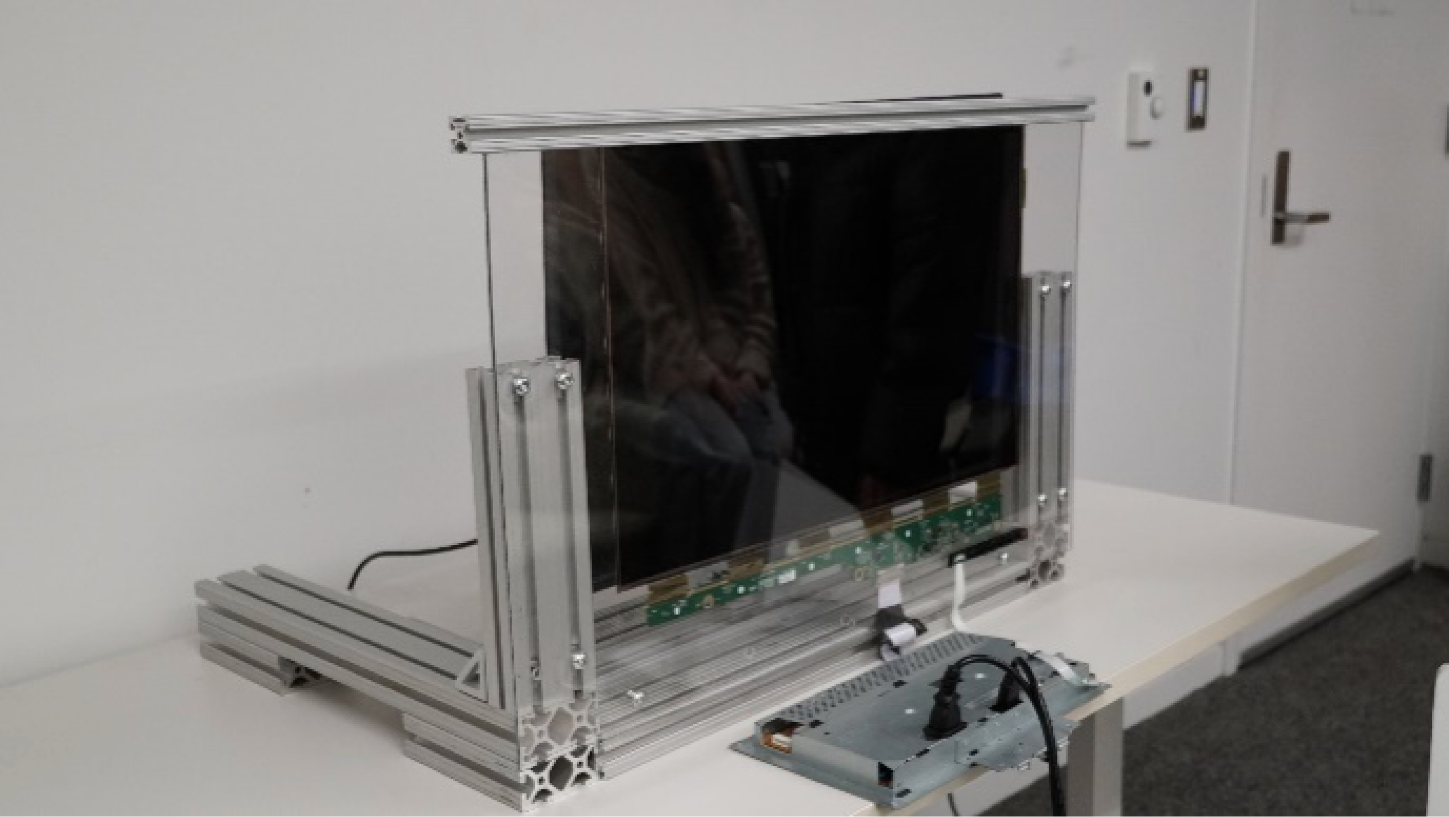 Deep Surface Liquid Crystal Displays — minakim