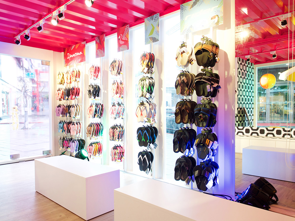 iPANEMA Pop-Up Store — 45tilt / 肆伍形物所