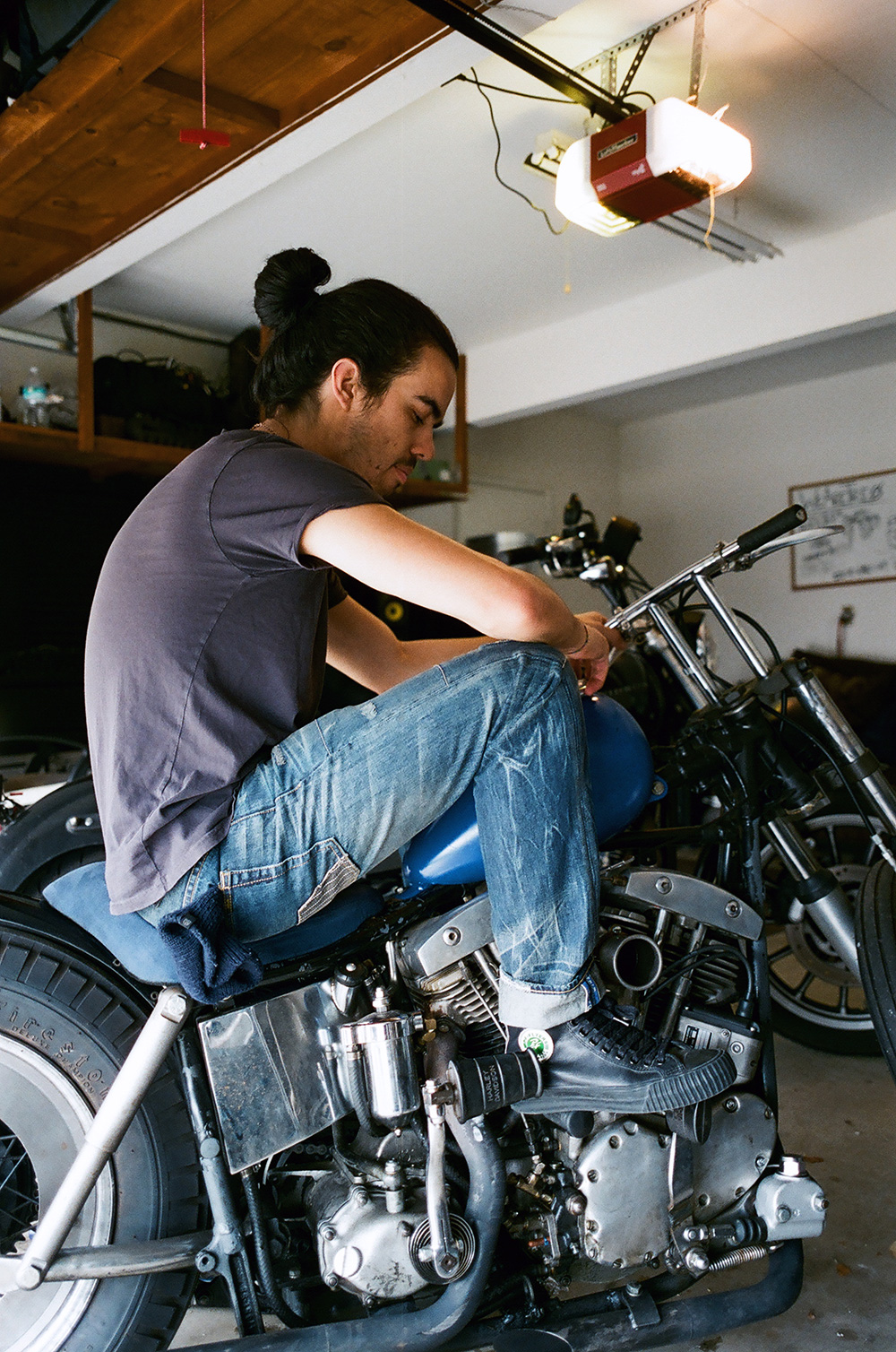 Gallina Moto — Andrew Yuyi Truong