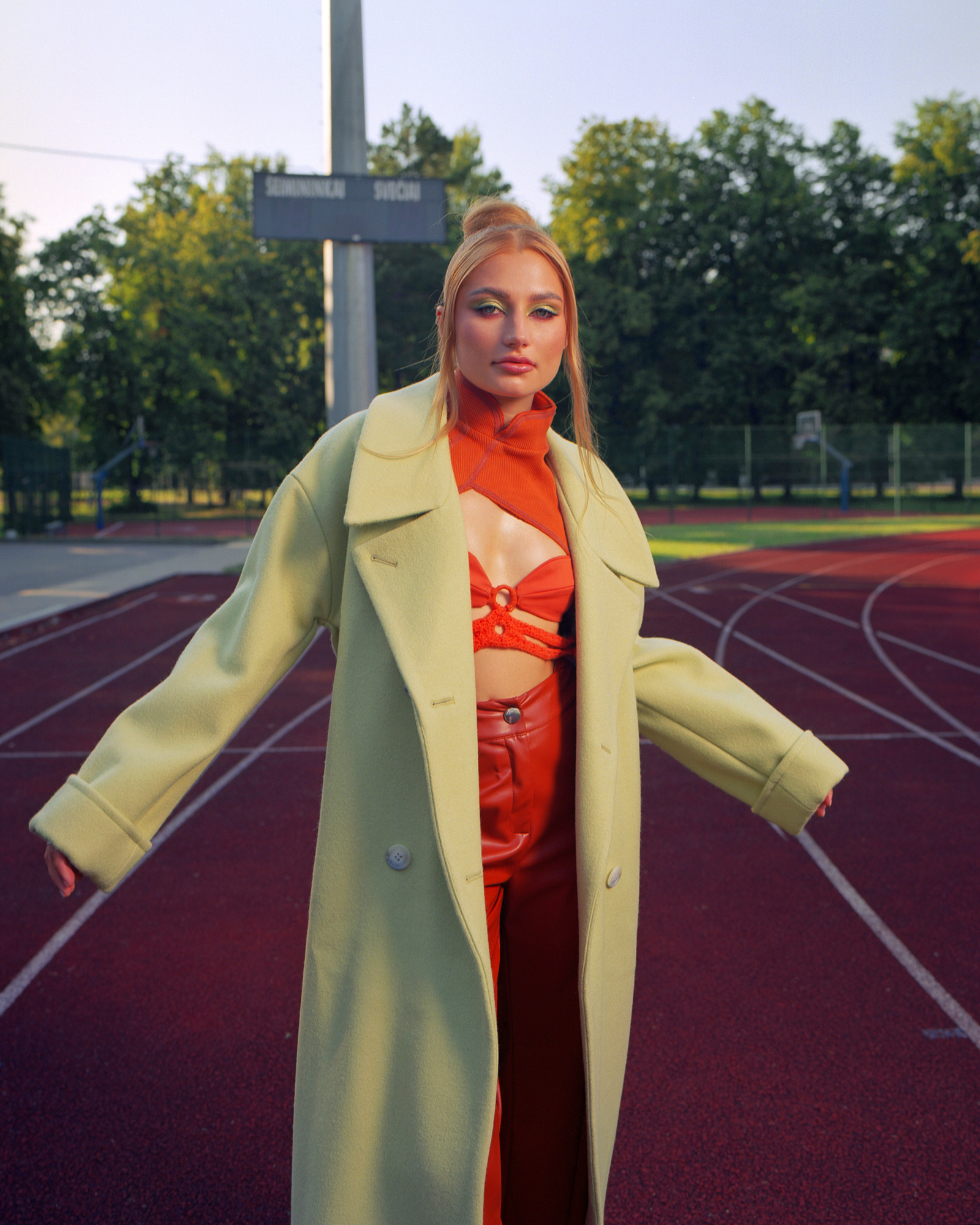 Jessica Shy — Elena Krukonytė