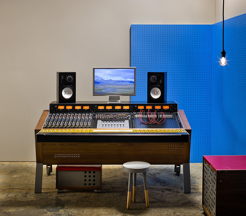 The Snow Farm — UM Project