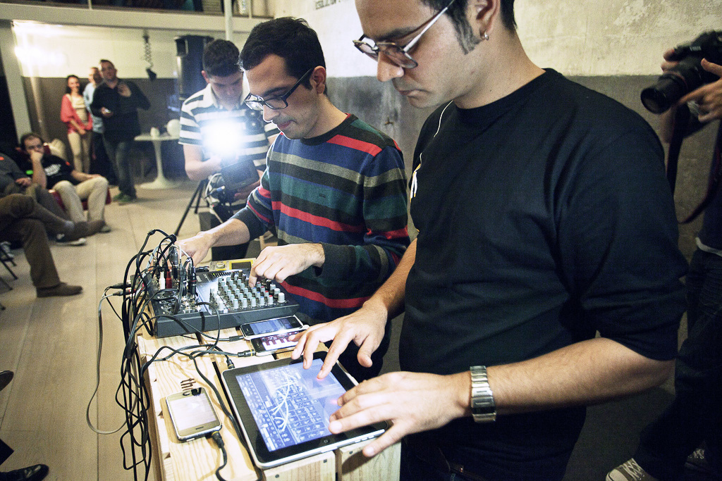 MOCO STUDIO — Abraham Vivas Portfolio