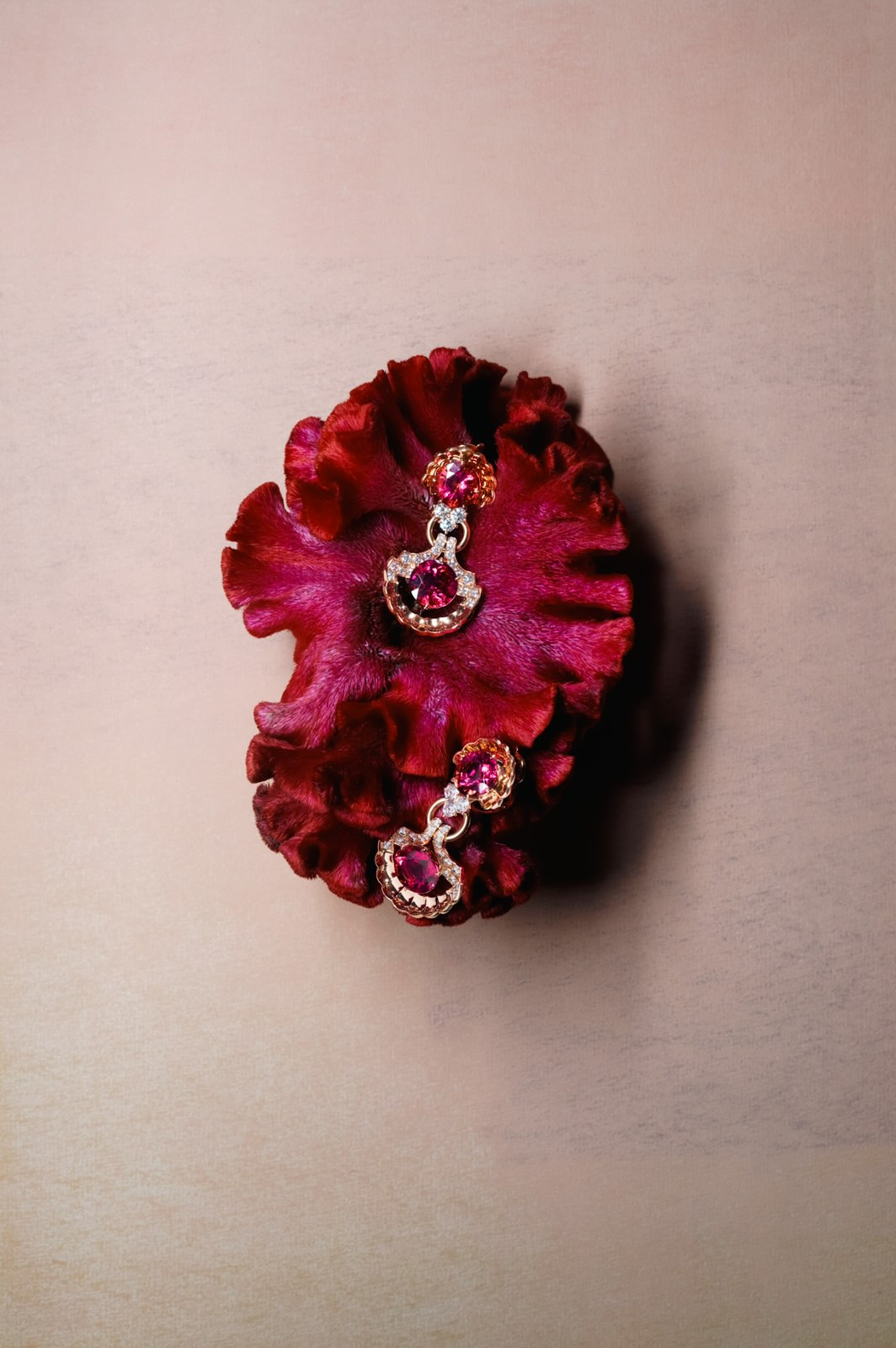 Van Cleef commissions AlmaKarina for Grazia advertorial — Institute Artist