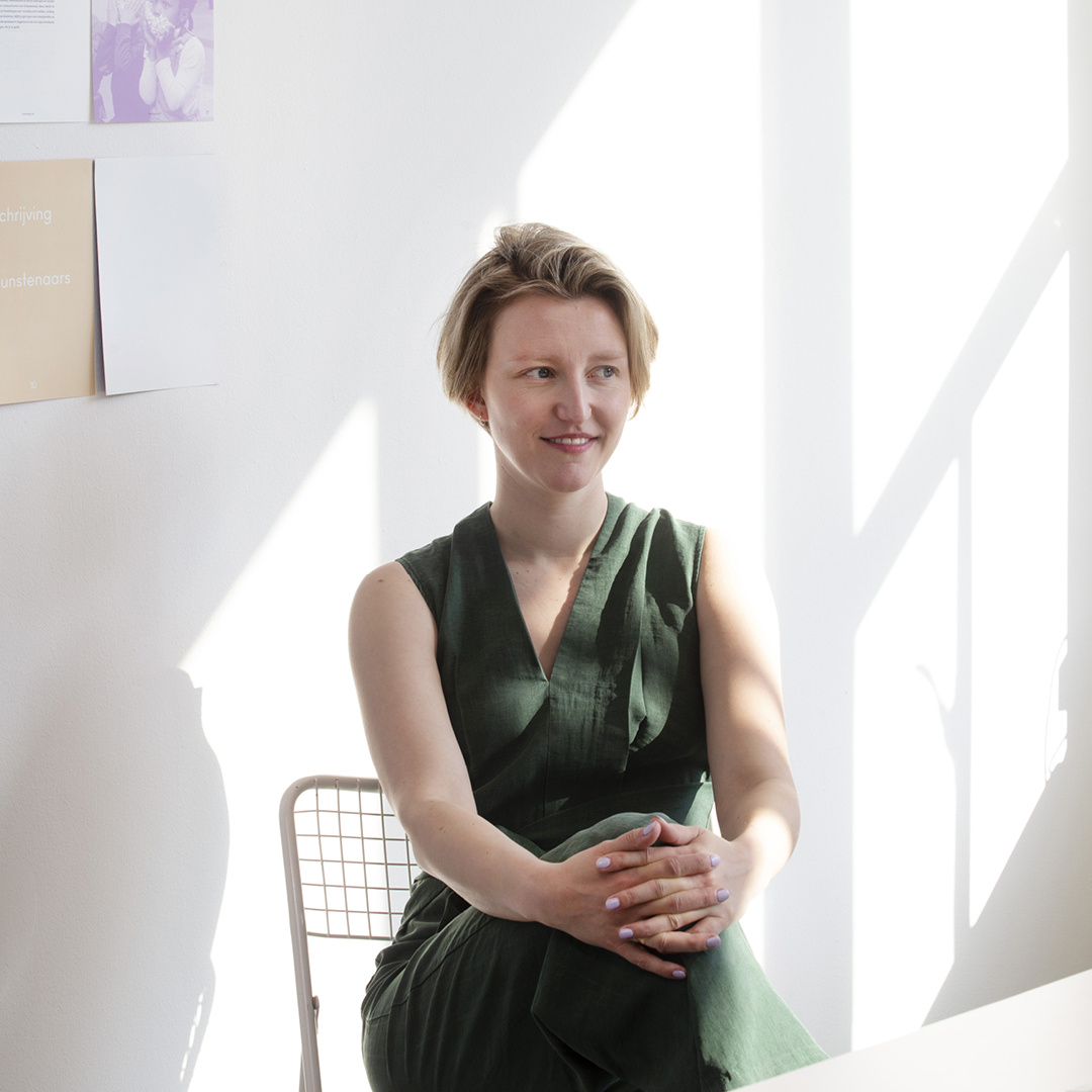 contact — Liz Klaver