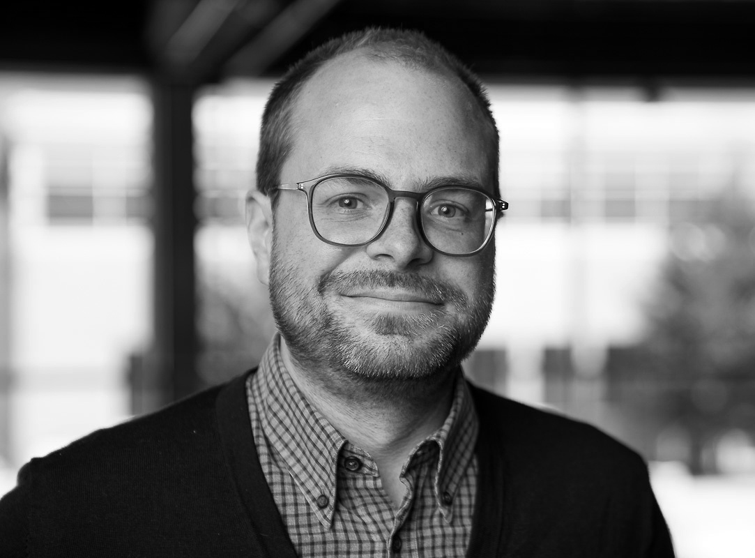 Biography — Michael Abrahamson