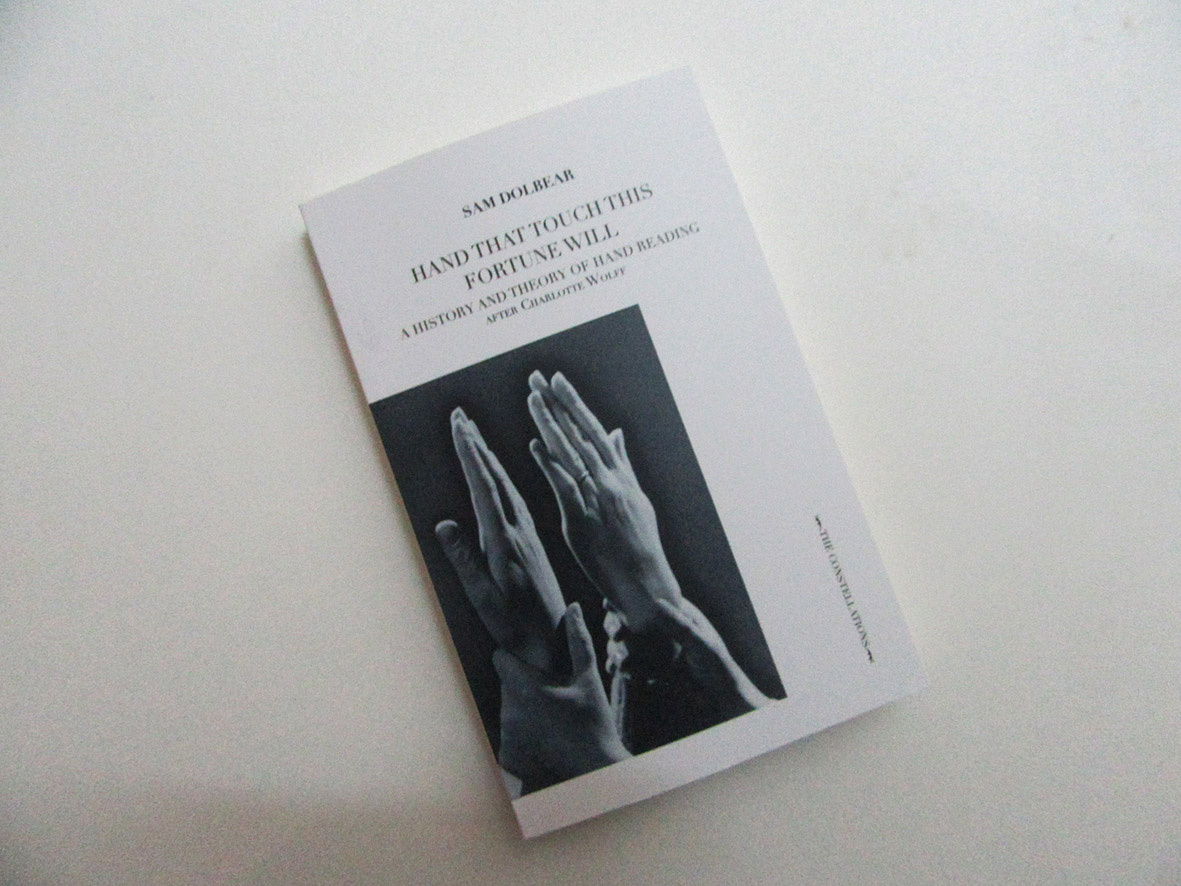 Sam Dolbear, HAND THAT TOUCH THIS FORTUNE WILL, 2024 — MA BIBLIOTHÈQUE