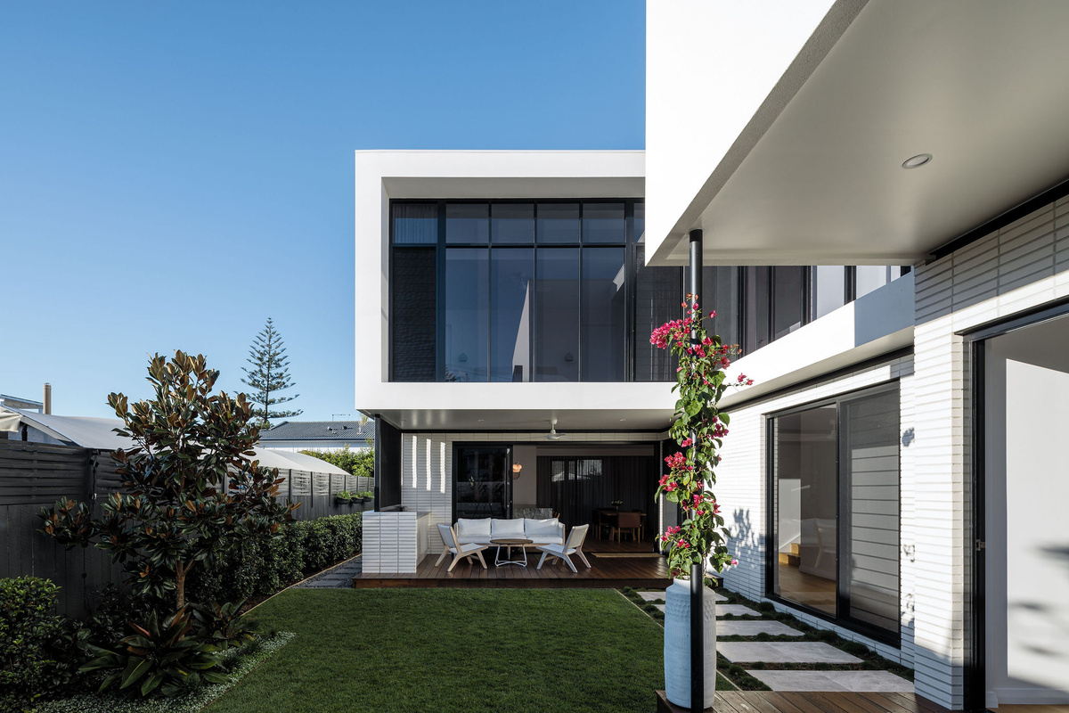 Mermaid House 462 — BDA Architecture - Gold Coast, Queensland