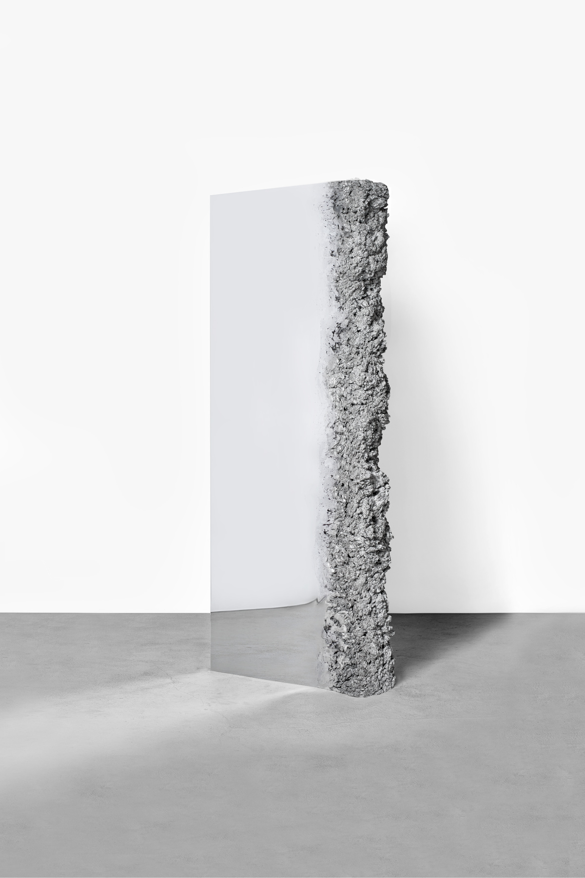 Synthesis Monolith II, 2016, Aluminium, 200 x 80 x 35 cm — Hongjie Yang