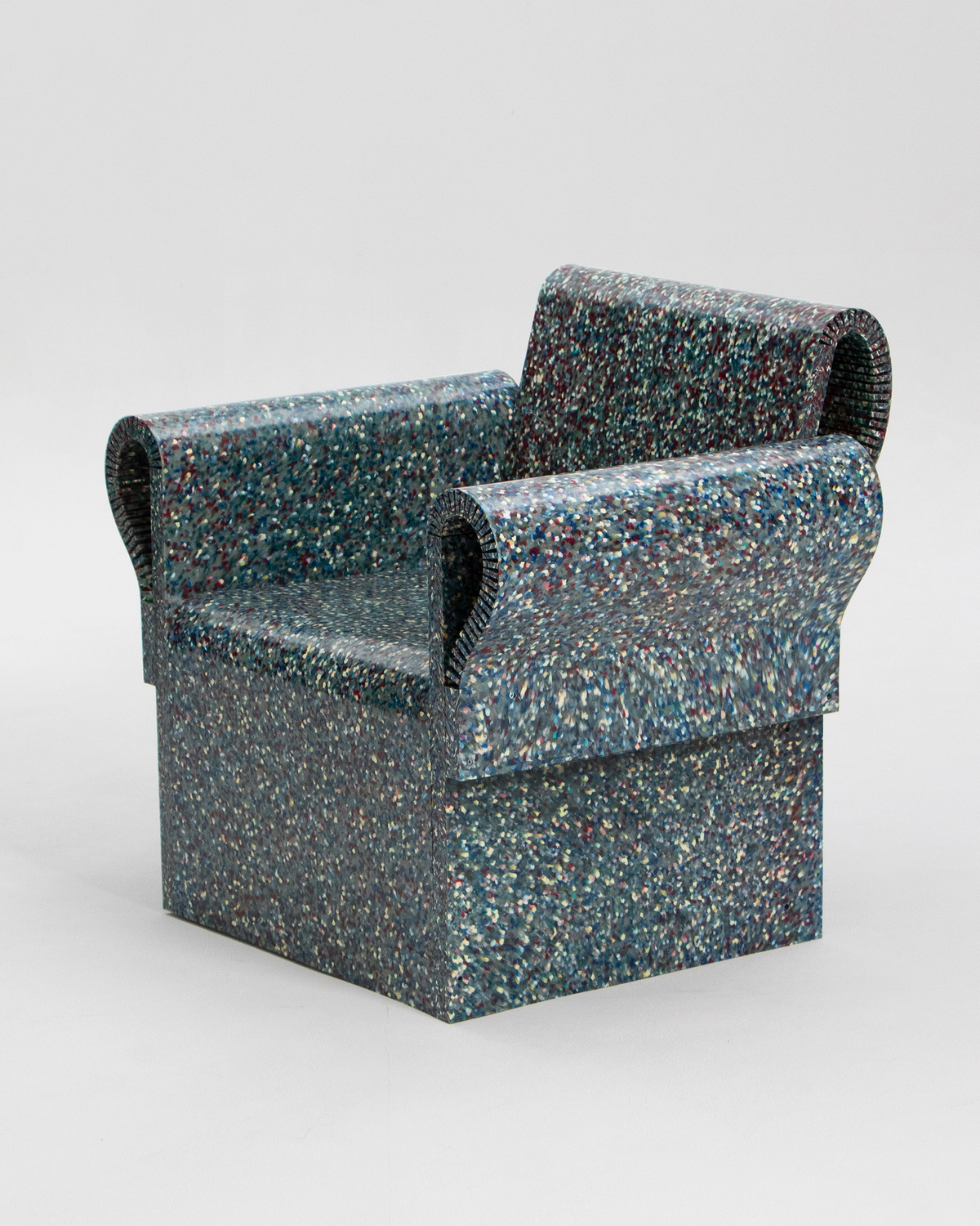 FOLD PLASTIC LOUNGE SOFA — KUO DUO - 구오듀오