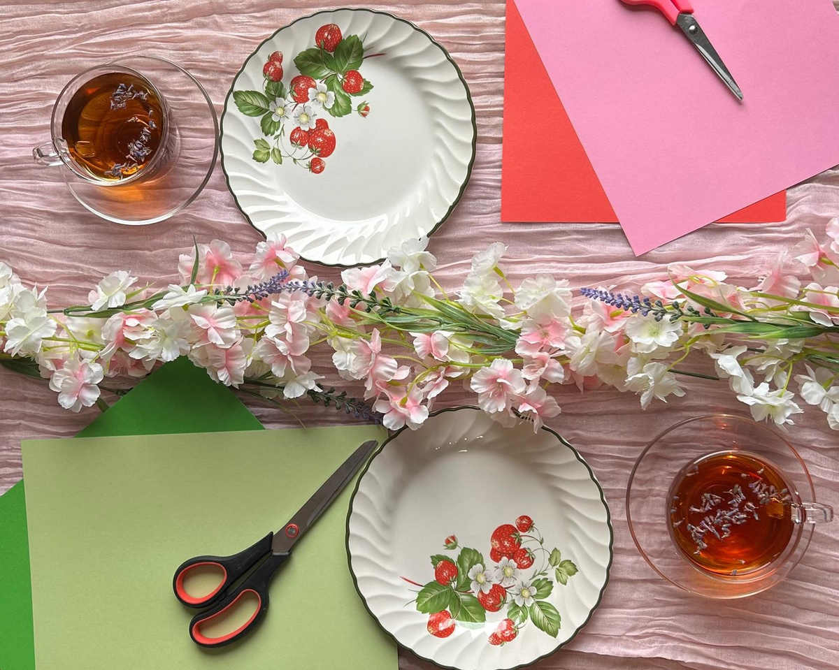 Create your own Flower Bouquet: A Spring-themed Collage Workshop — Stryx