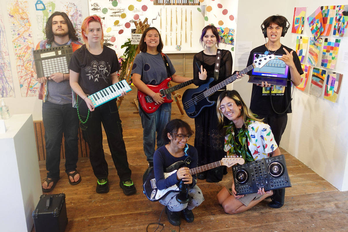 (Project) Amplifying Waves — Seb Choe