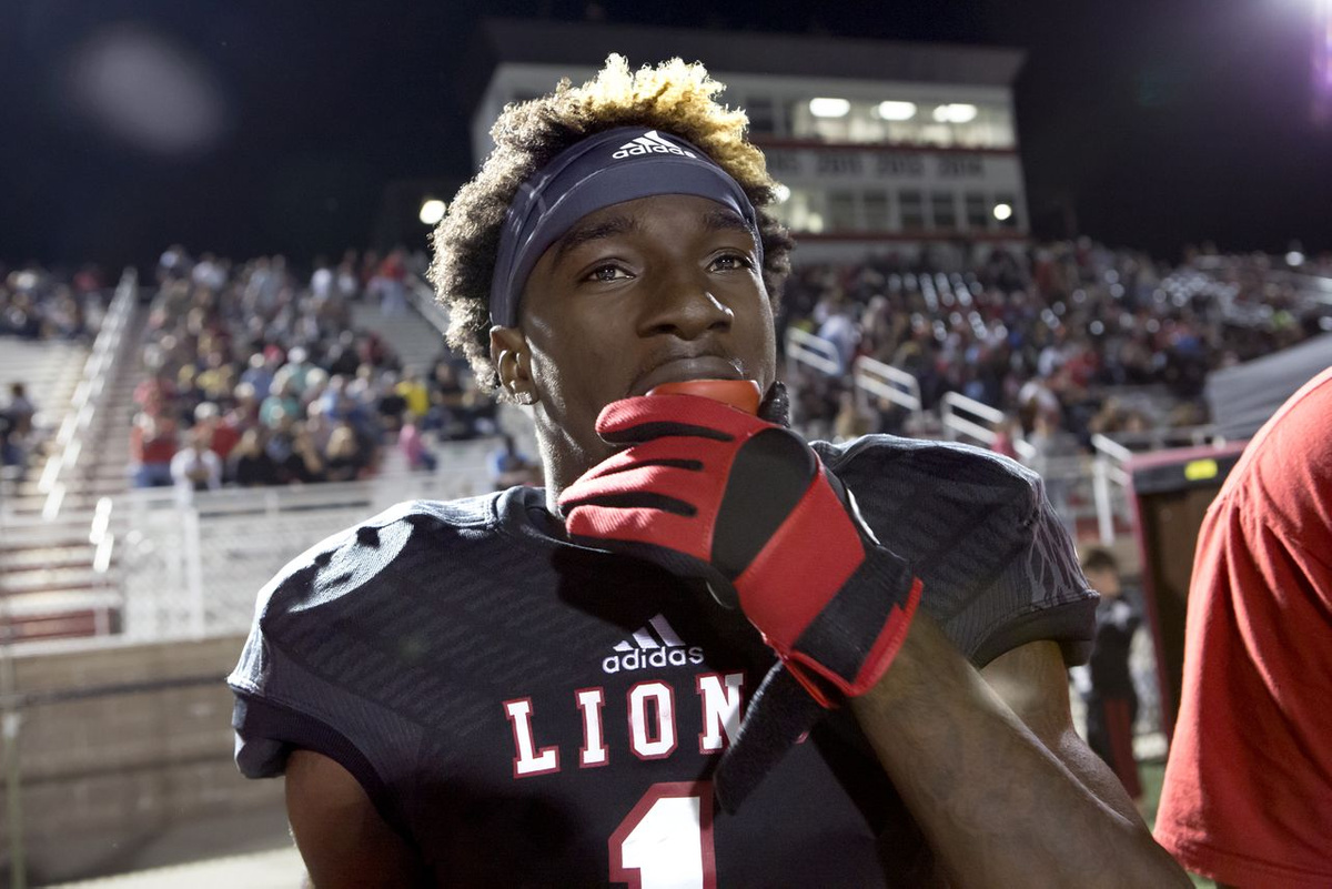 Last Chance U — Luke Lorentzen