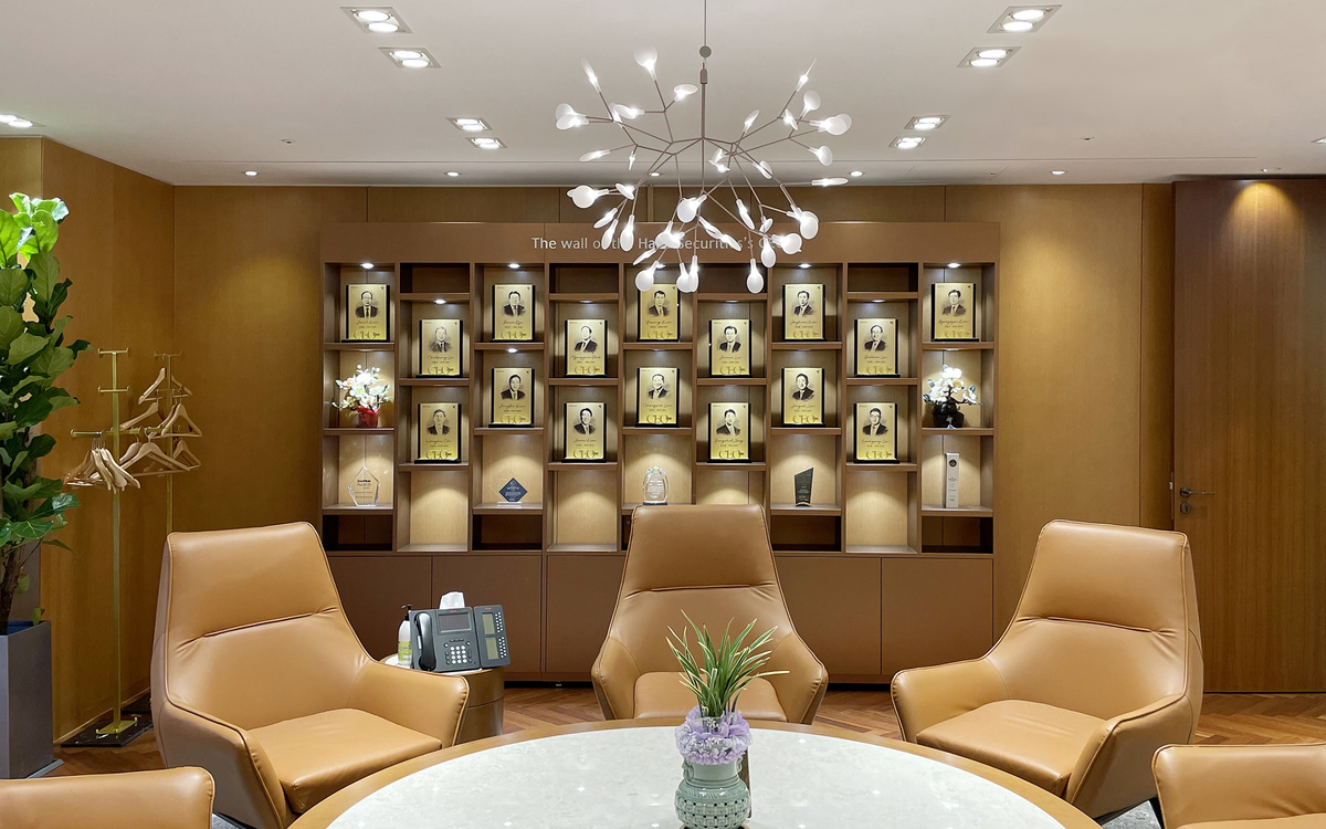 하나증권 역대 CEO WALL 조성 — 비웍스디자인 : Design Consultancy Service