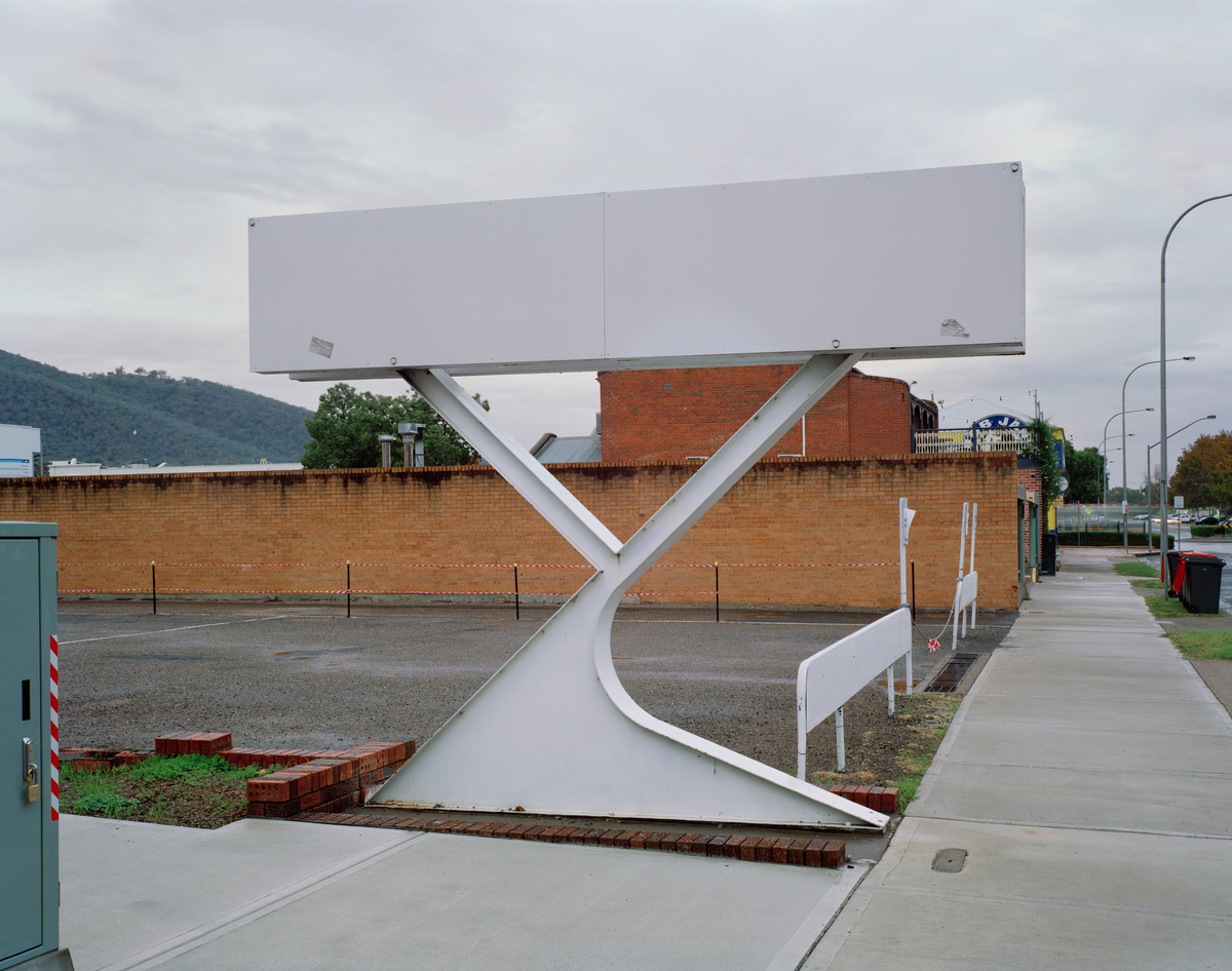 The Architecture of Waiting — Simon Cuthbert