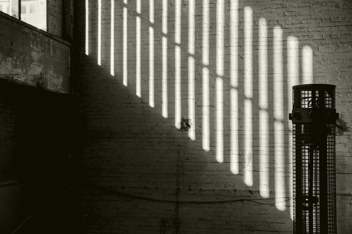 H2_FEAT_MONOM — 4DSOUND