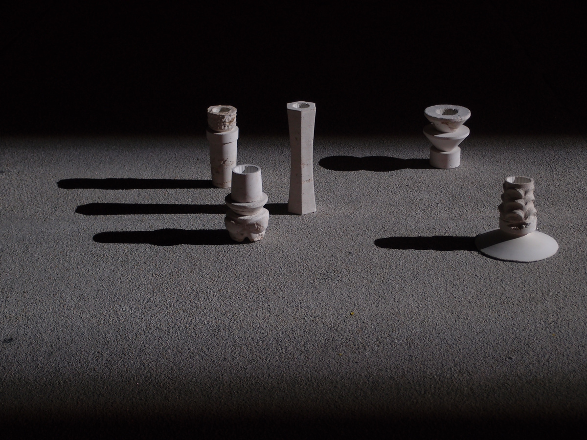 Víveres — Carlos Monleón