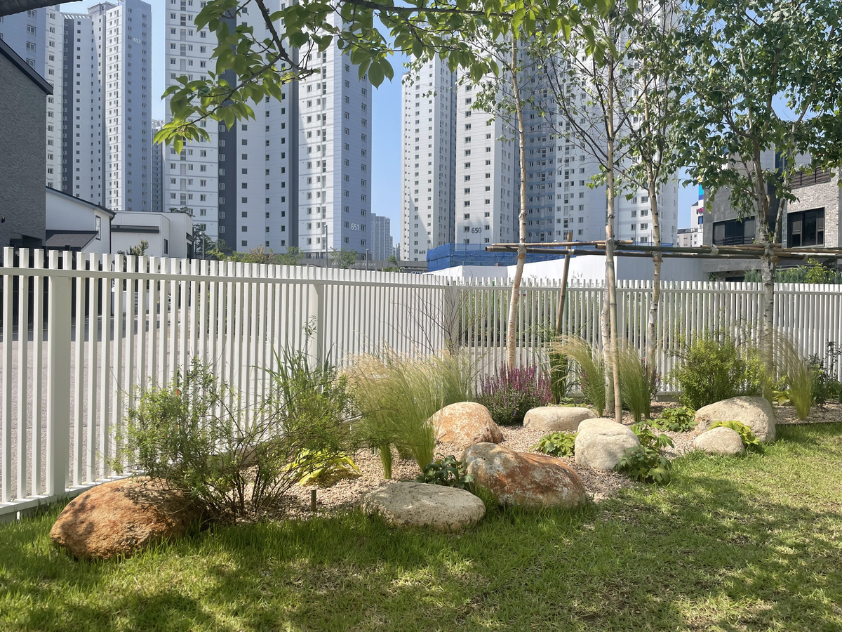 청라동 주택 — botanicalstudiosam