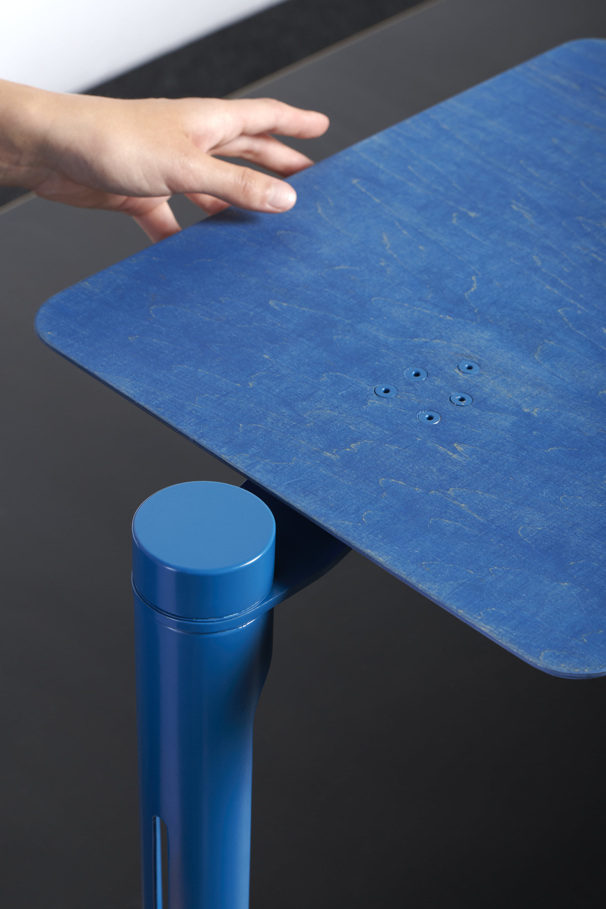 active desk — joh-choe