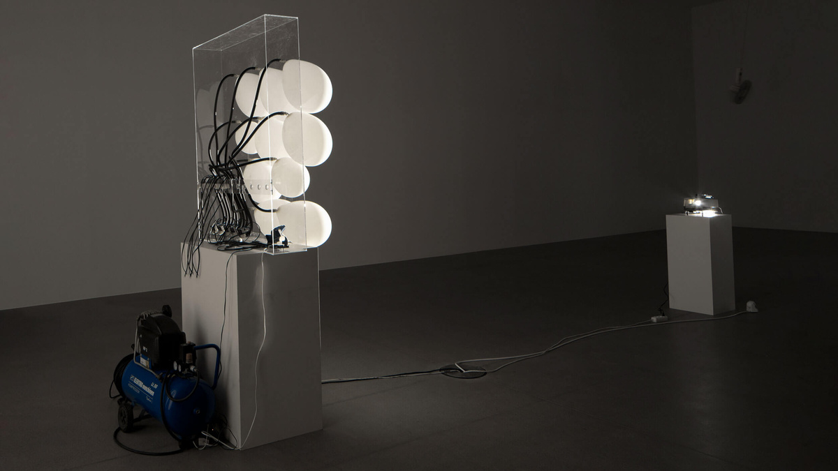 Lumino-Kinetic object — Hrvoje Hirsl