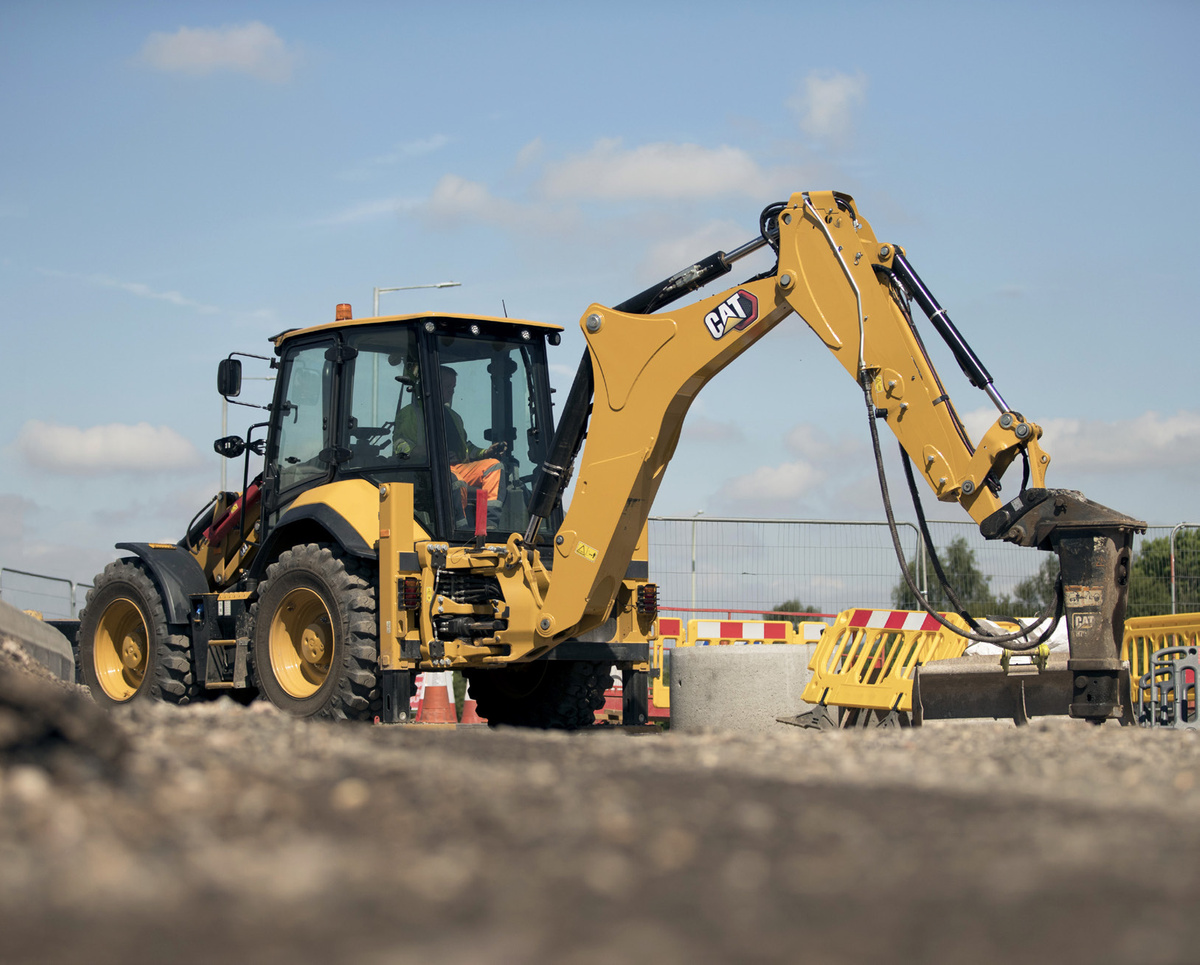 NEW CONSTRUCTION MACHINERY — Rundle & Co Agri