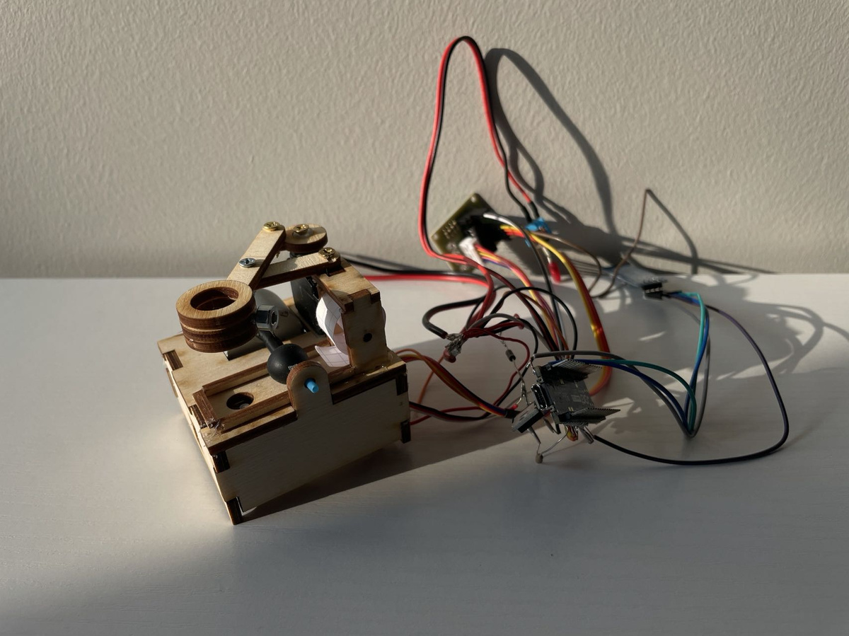 mini telegraph — Lilith Yu