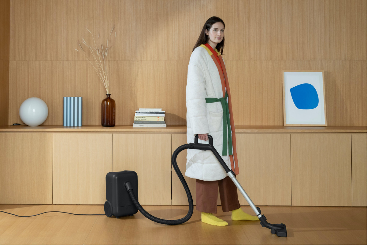 Future-Forward Brand Strategy and Identity for Airsign by High Tide ...