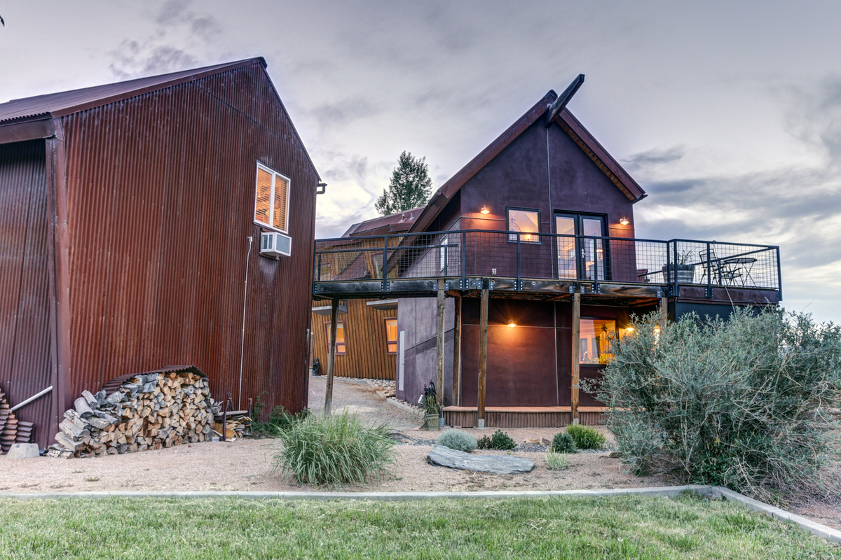 3284 Four Barns — Idiam.net