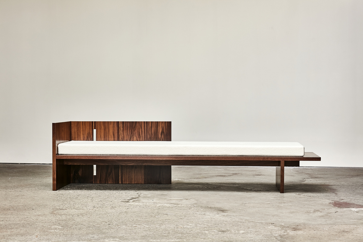 ARTHUR DAYBED — Gregory Beson