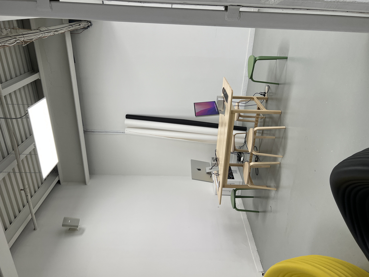 Co-Working — BLACKOUT STUDIO