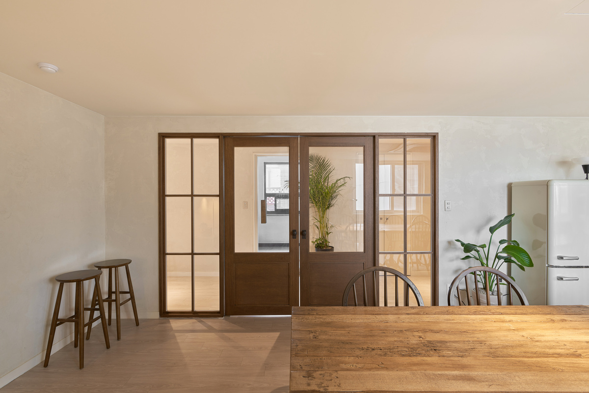 Moonbeam wine studio — orosy studio