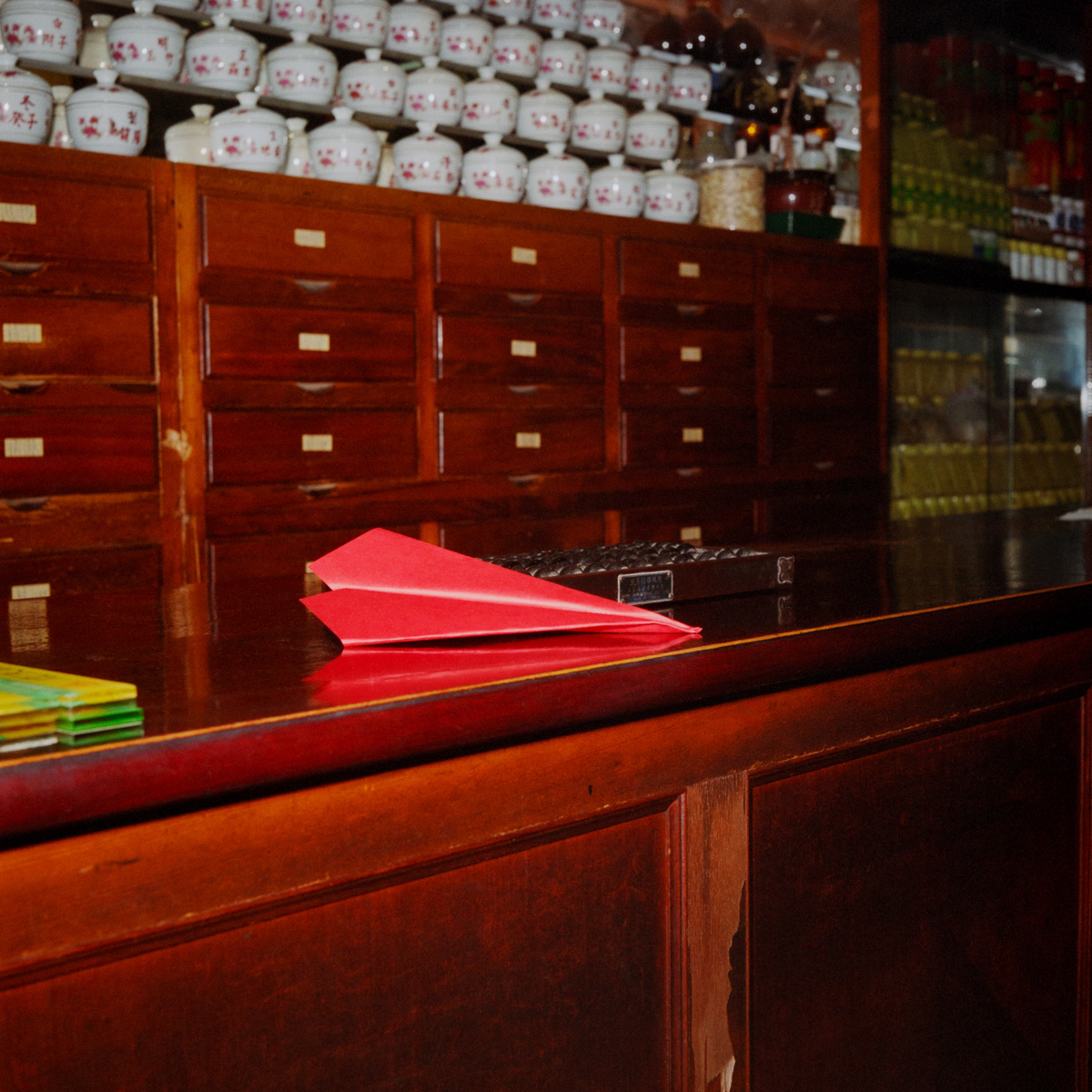 how to fold a paper airpane — peepingtung