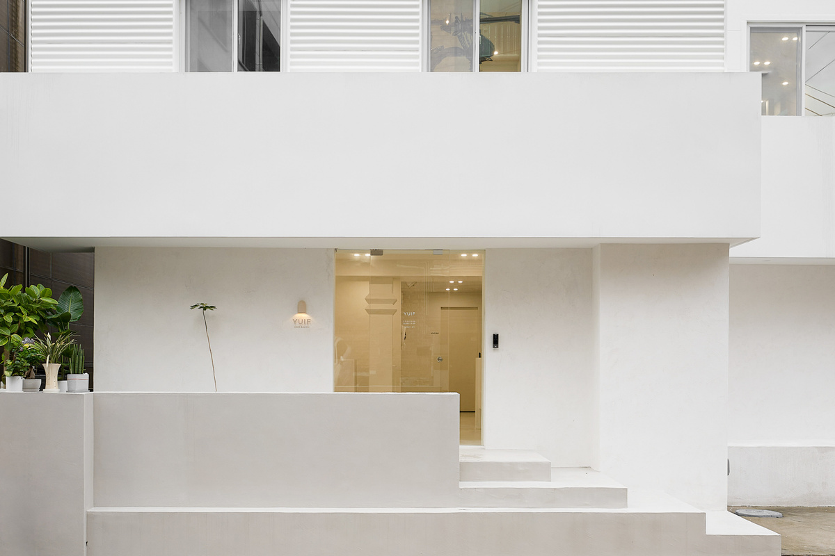 YUIF — orosy studio