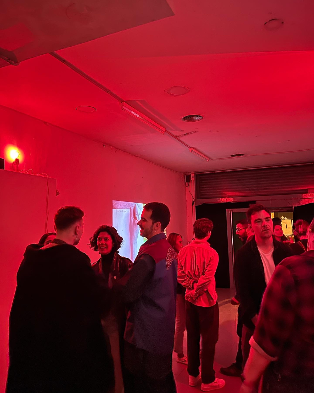 Should Not Be Seen — 200CENT ver.2