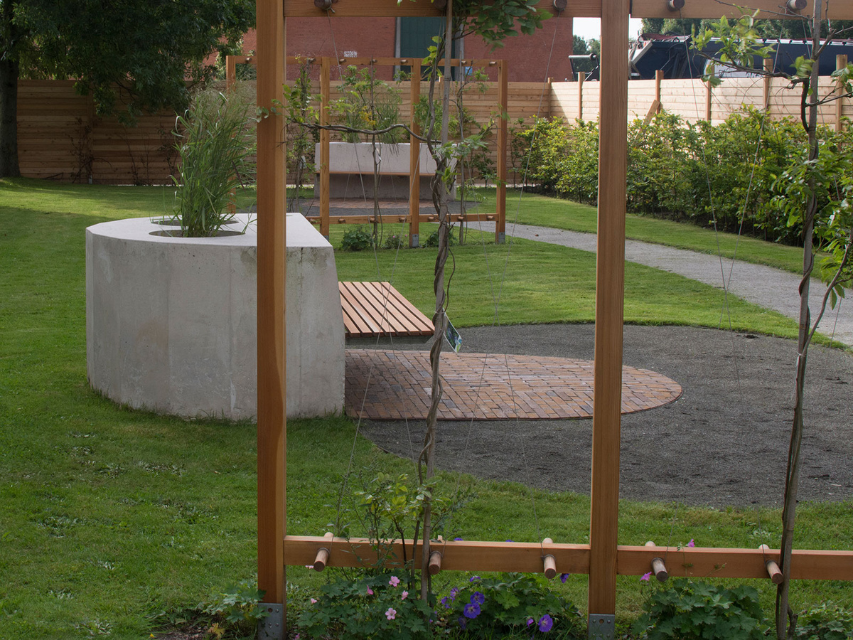 Outdoor meeting room — dearduvald