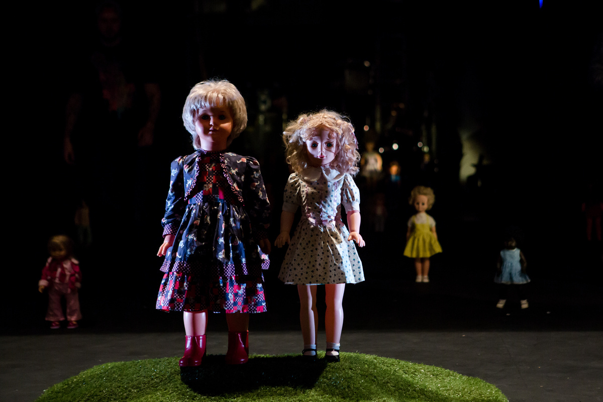 The Body — Nigel Barrett & Louise Mari