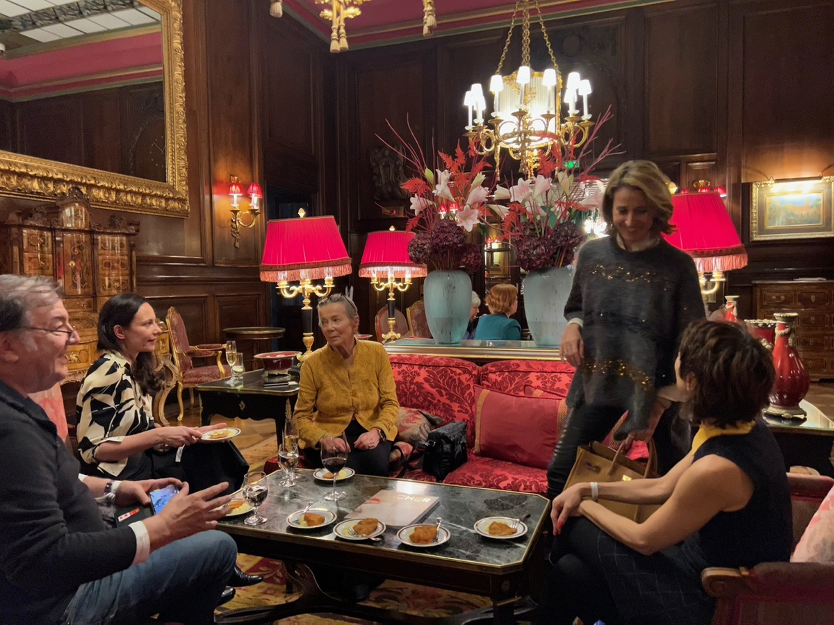 Premiere Sachertorte Christine Rogoll mit Krista Stadler / Ruth Brauer ...