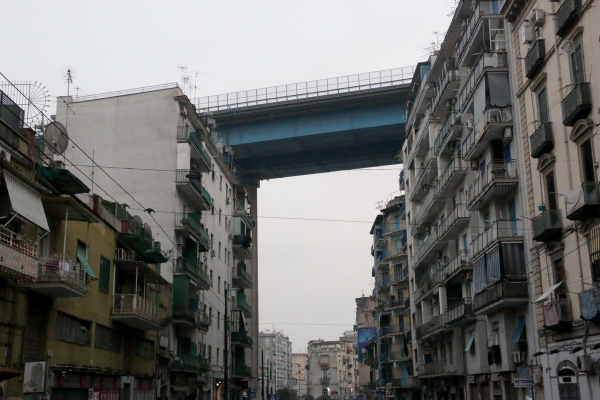 Naples — cinematic landscape exchange