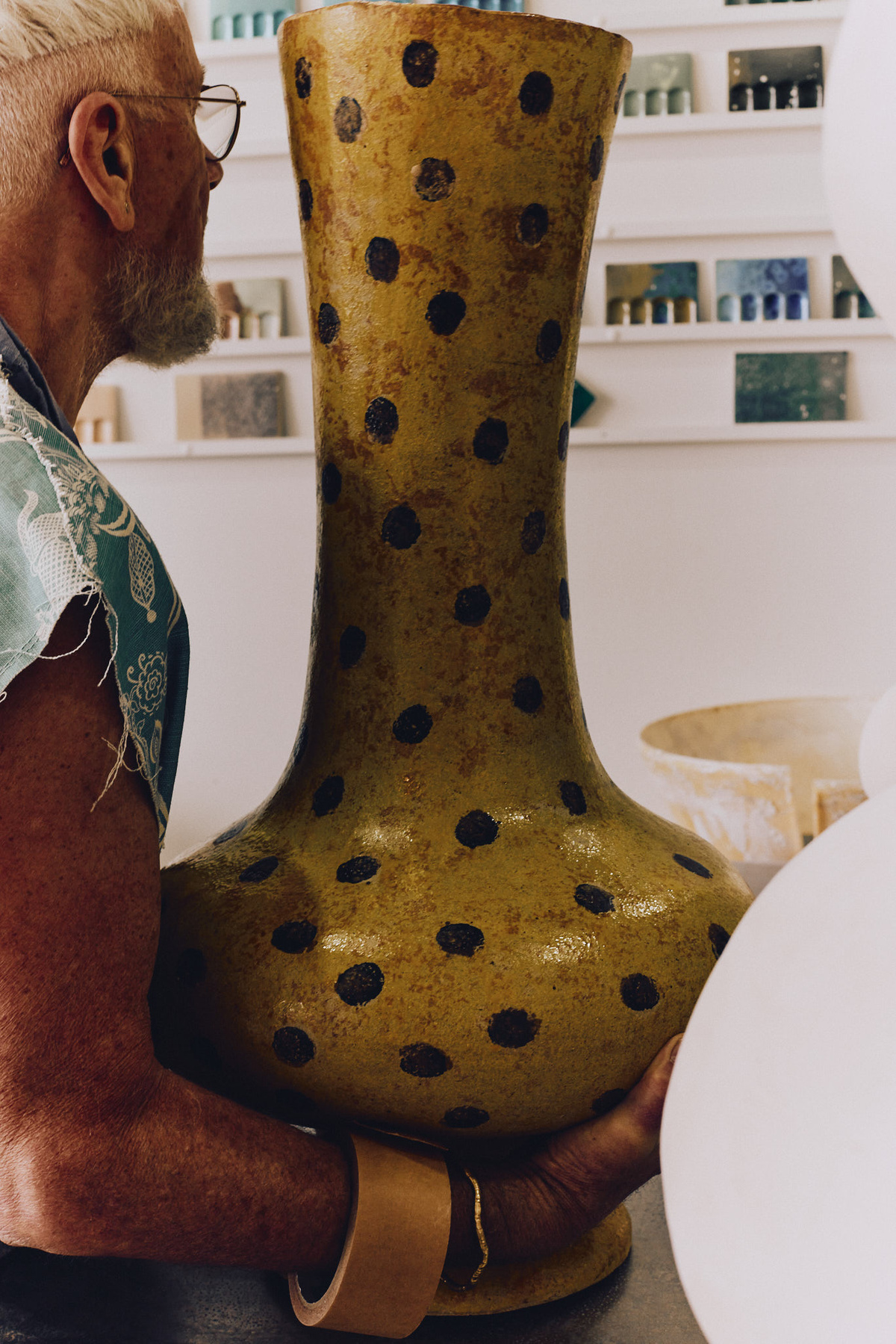 MARTYN THOMPSON — Oigall Projects