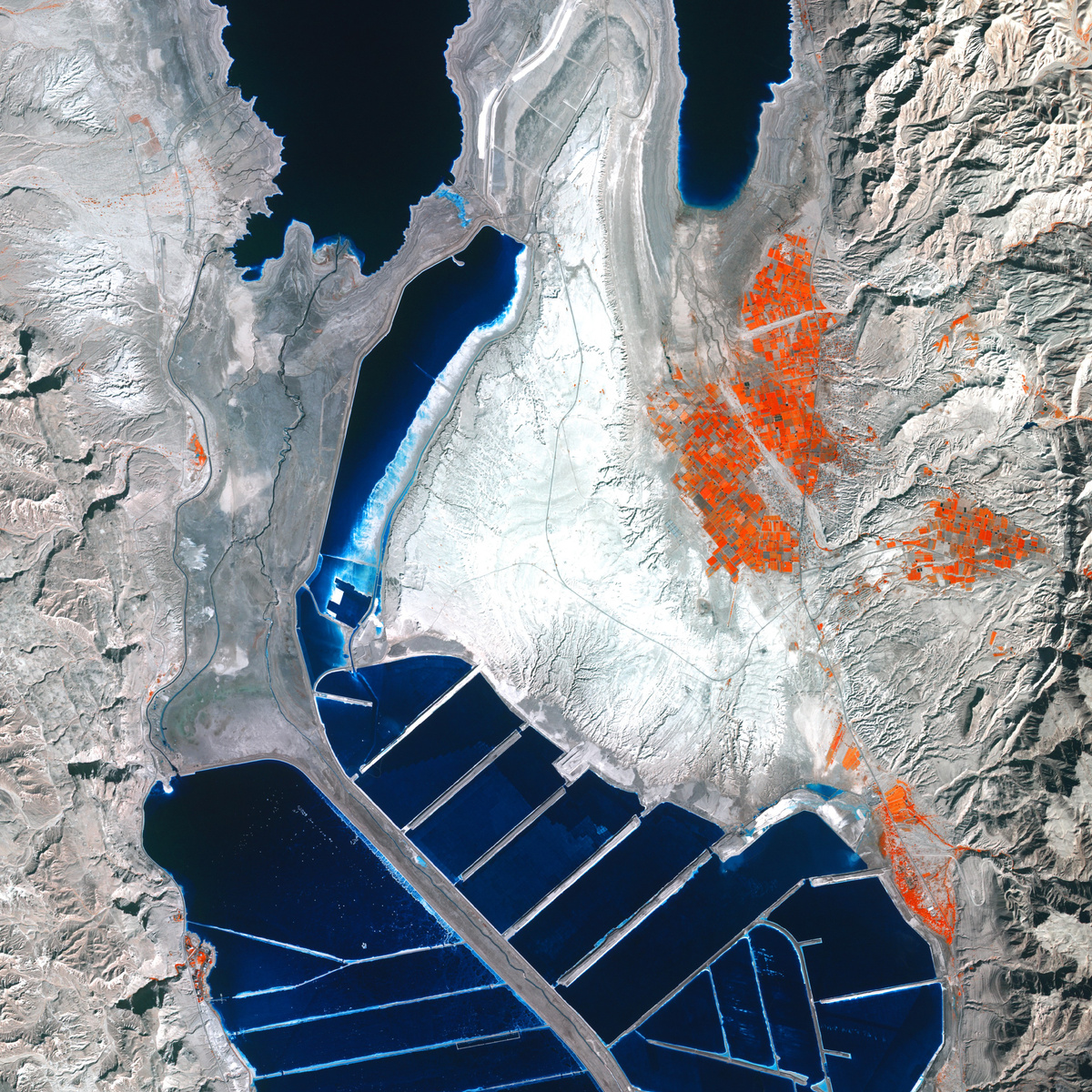 Remote Sensing Desertification — Critical Cartography