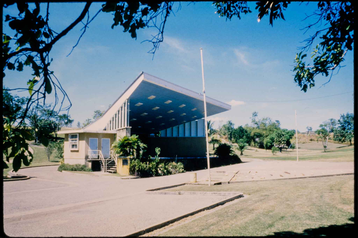 DARWIN AMPHITHEATRE — NT Modern