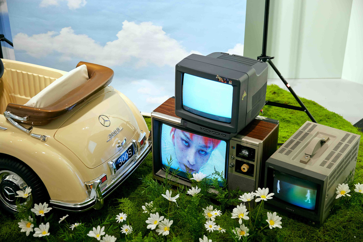 G-DRAGON MEDIA EXHIBITION: ÜBERMENSCH — RESPACE