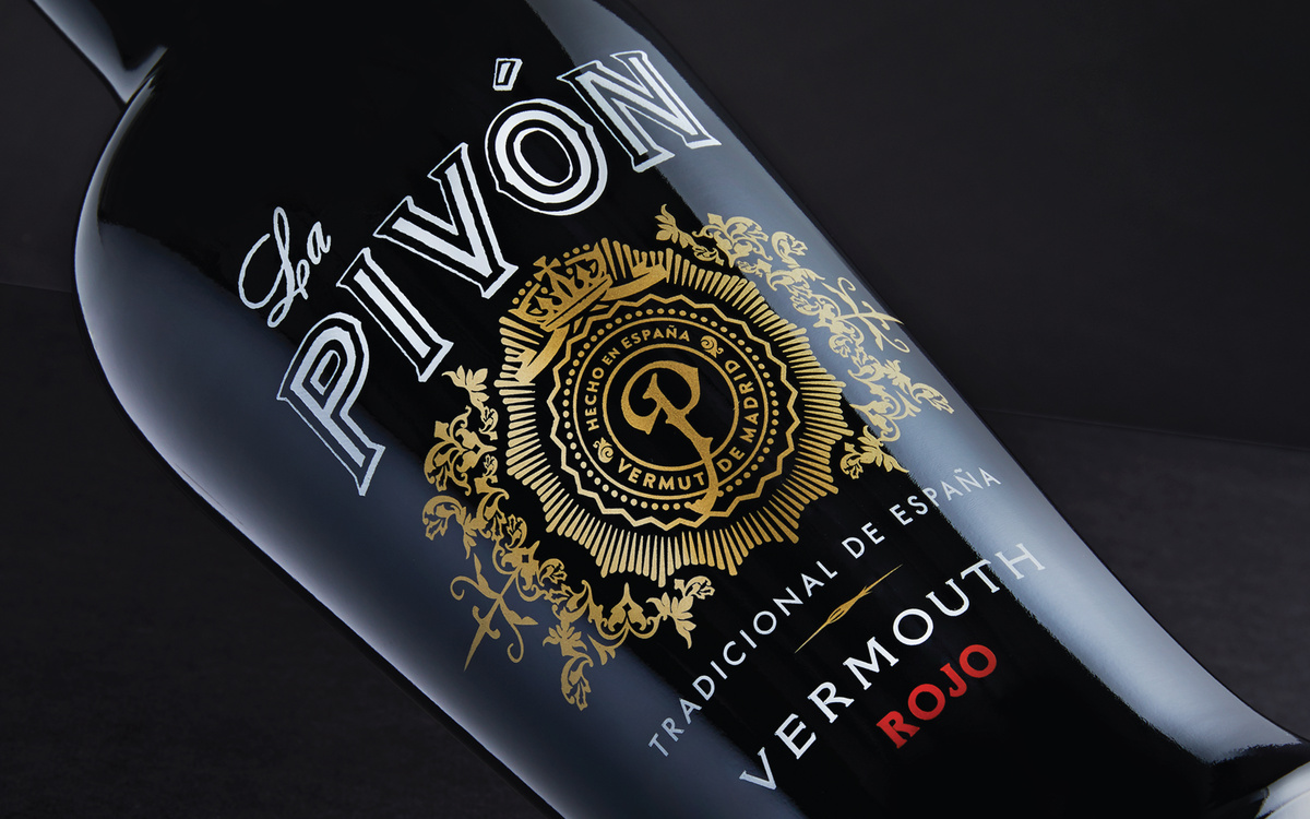La Pivón Vermouth — Swig Studio