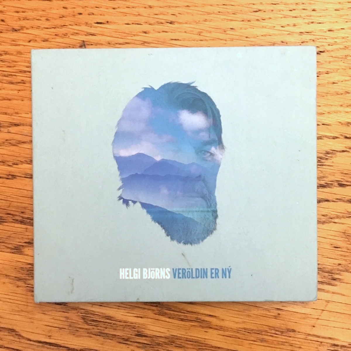 Veröldin er ný — Atli Bollason