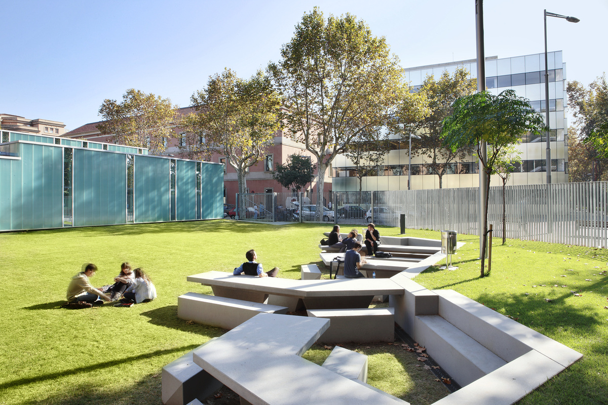 UPF Green Area — miba architects