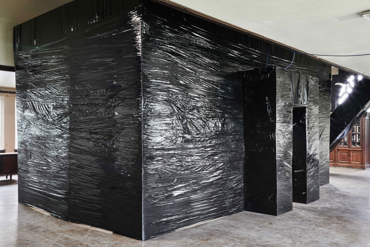 24 Thinking Positions — maximage