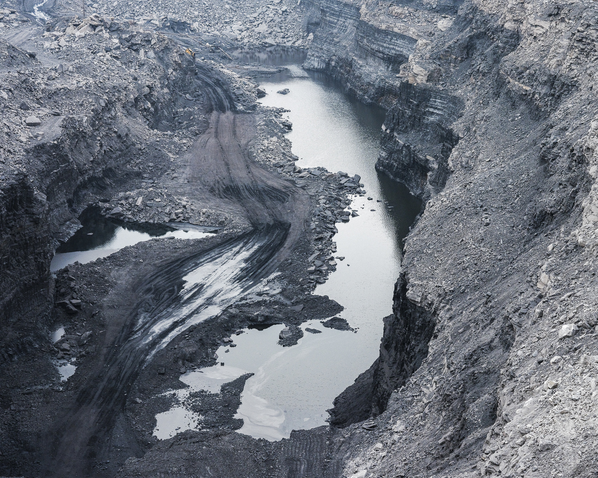 PHOTOGRAPHY IN THE TIME OF EXTRACTION: Sria Chatterjee — Sarker Protick