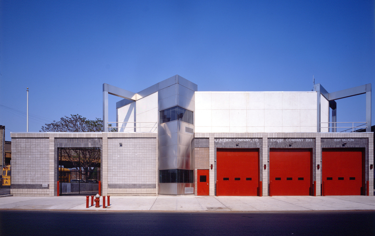 Firehouse for Engine Company 233 and Ladder Company 1761, 1985 ...
