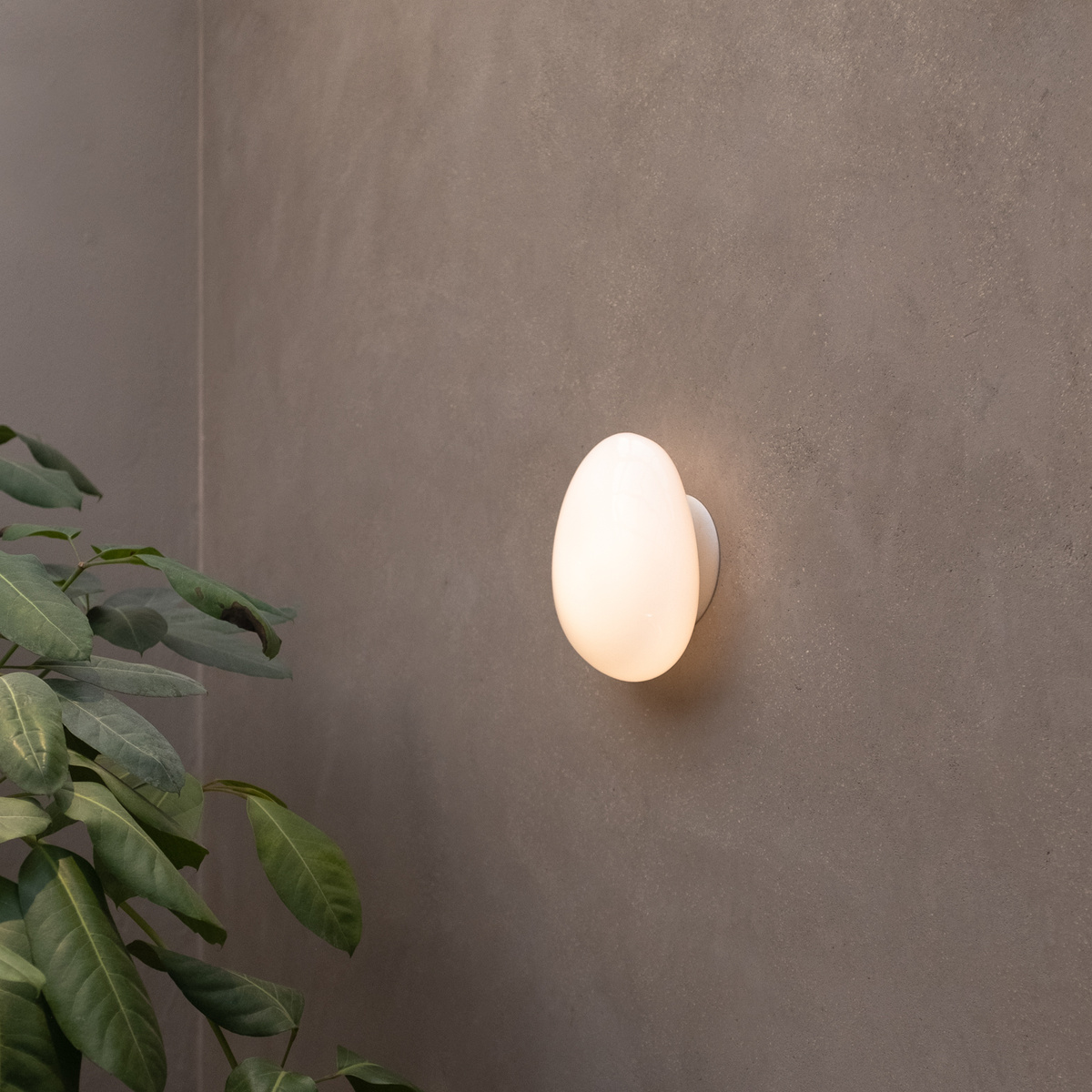 Intro Pebble Ceiling/Wall — A-N-D decorative luminaire design studio ...