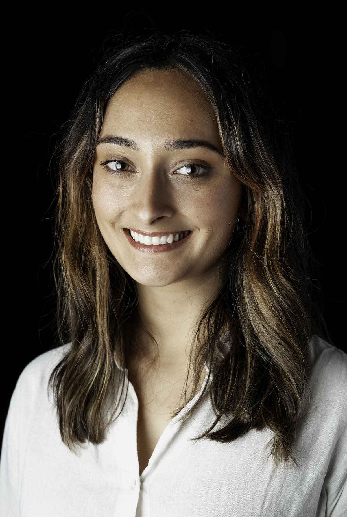 ABOUT — Amelia Hutchinson